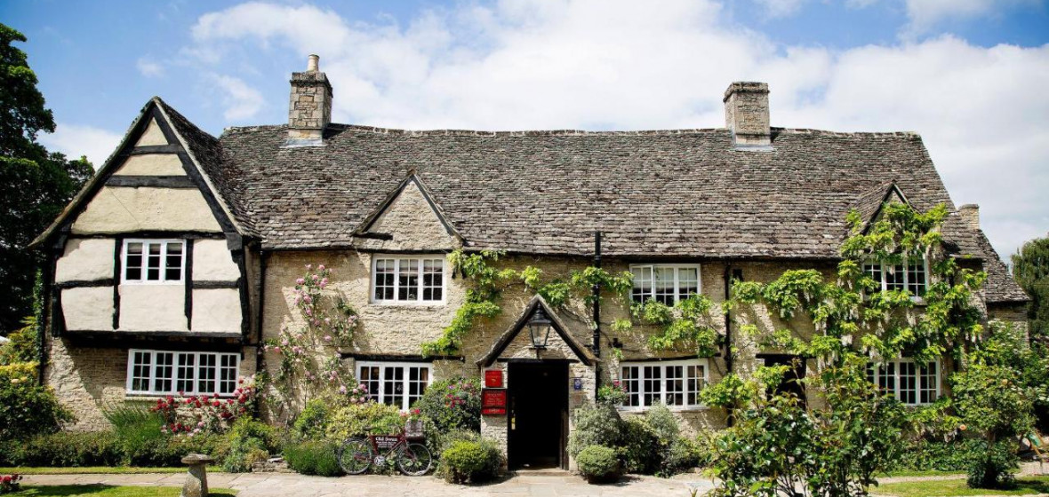 The Old Swan, Oxfordshire Review | The Hotel Guru