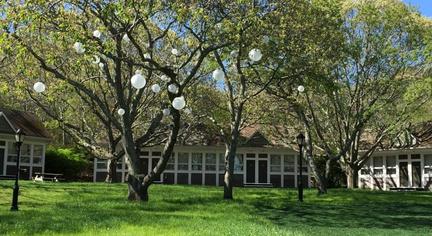 Ruschmeyer's, Montauk Review | The Hotel Guru