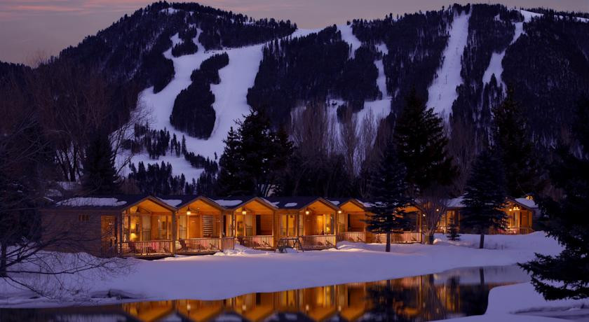 Rustic Inn, Jackson Hole Review | The Hotel Guru