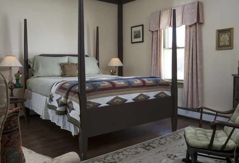 Wakefield Inn & Restaurant, New Hampshire Review | The Hotel Guru