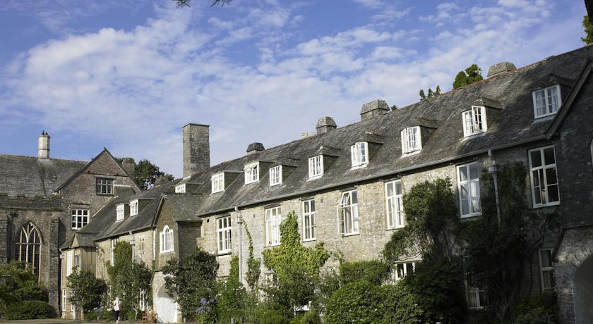 Dartington Hall, Devon Review | The Hotel Guru