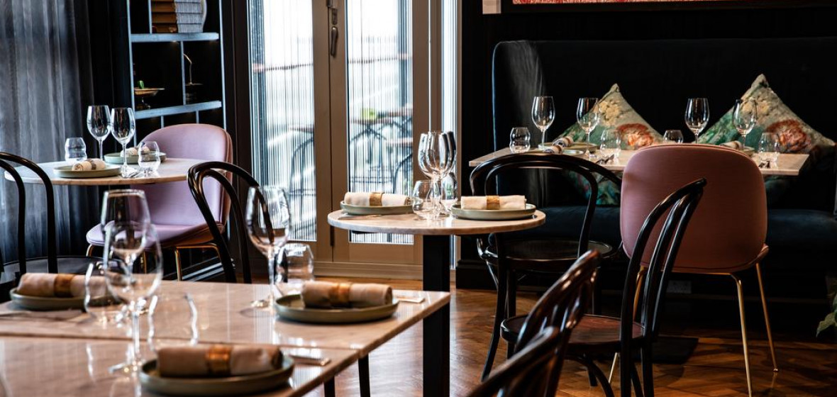 The Inchcolm, Brisbane Review | The Hotel Guru