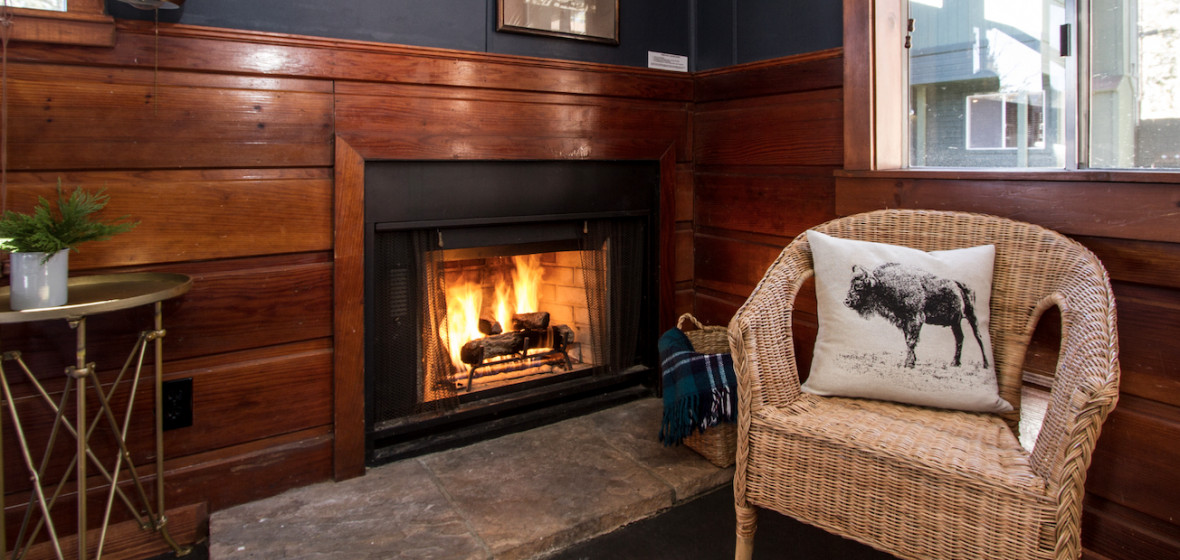 Noon Lodge at Mallard Bay, California, United States of America. Expert ...