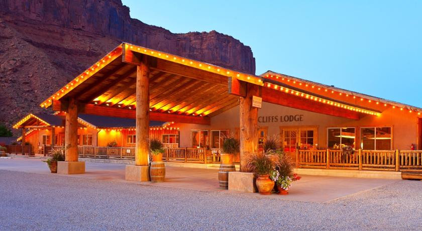 Red Cliffs Lodge, Moab Review | The Hotel Guru