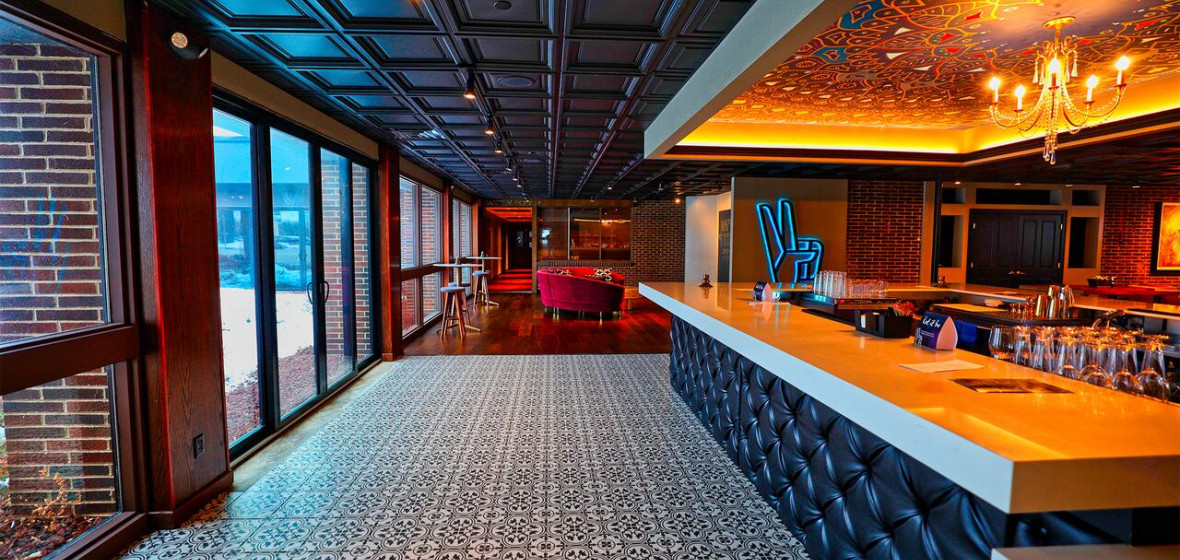 The Highlander Hotel, Iowa City Review | The Hotel Guru