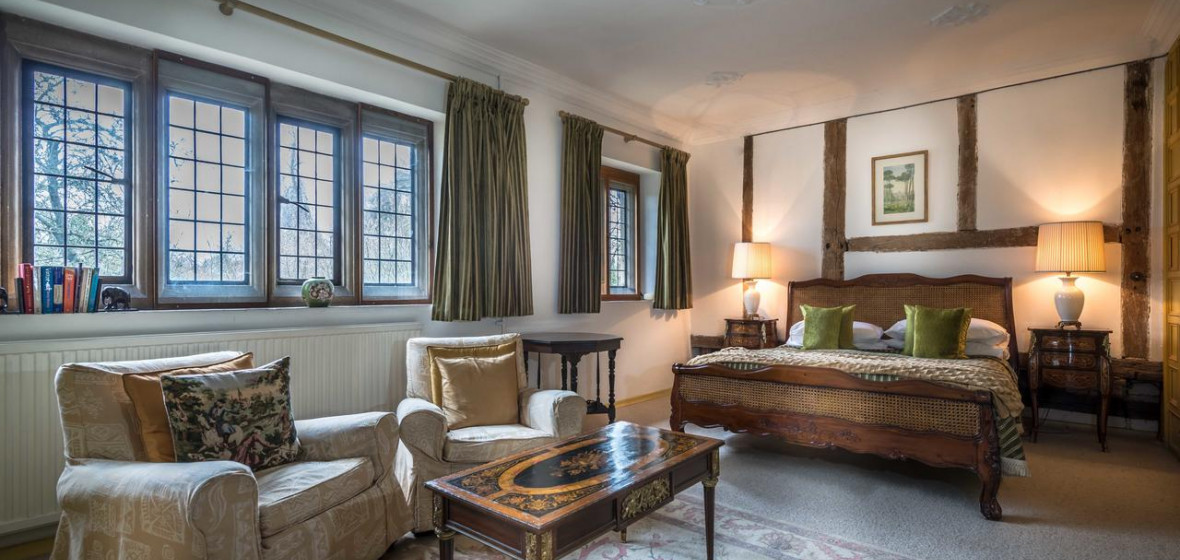 Long Crendon Manor, Buckinghamshire Review | The Hotel Guru