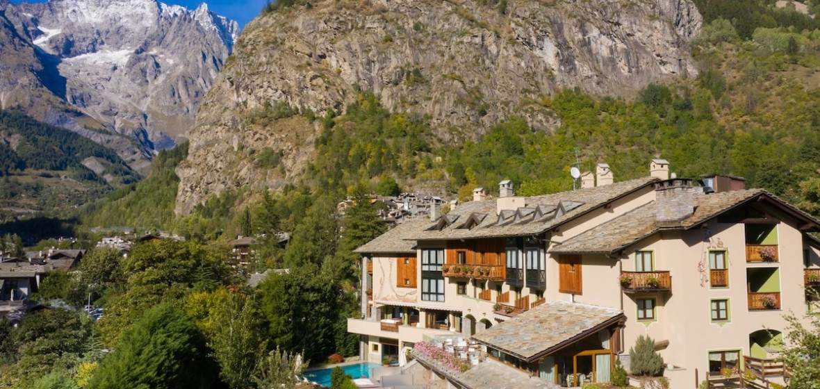 Gran Baita Hotel, Courmayeur (The Aosta Valley), Italy. Expert reviews ...