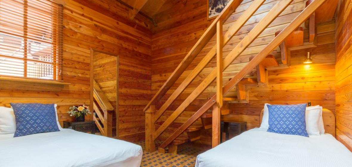 Powderhorn Chateau, North Island Review | The Hotel Guru