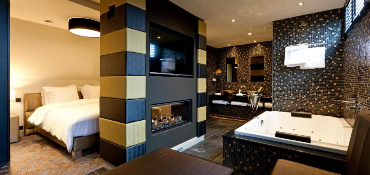 T Goude Hooft, The Hague, The Netherlands. Expert reviews and ...