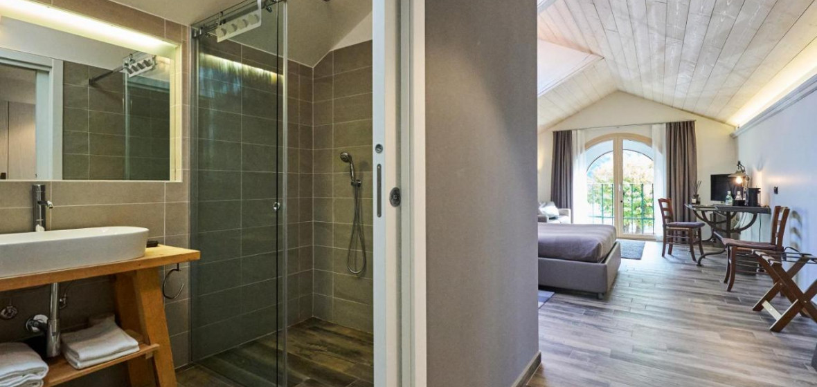 La Locanda del Cantiere, Laglio, Italy. Expert reviews and highlights ...