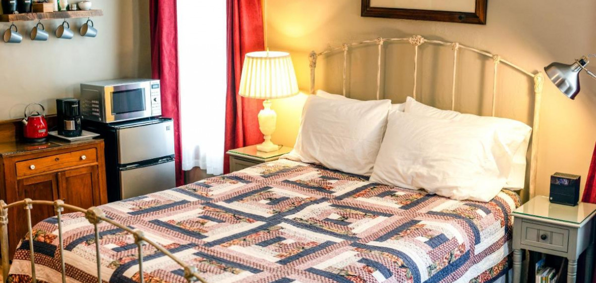 Stone House Inn, Crawford Review | The Hotel Guru