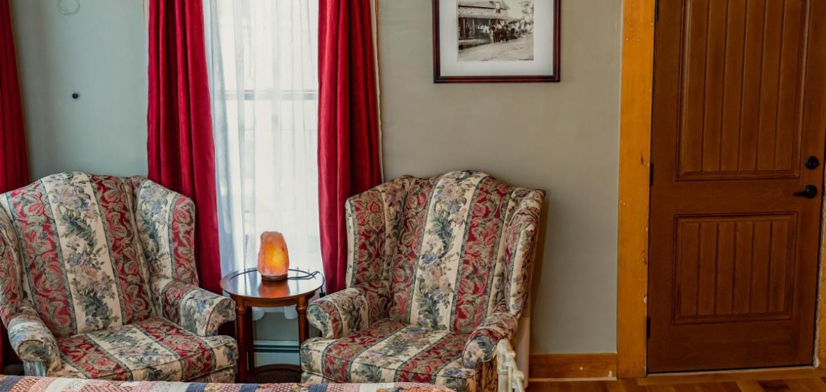 Stone House Inn, Crawford Review | The Hotel Guru